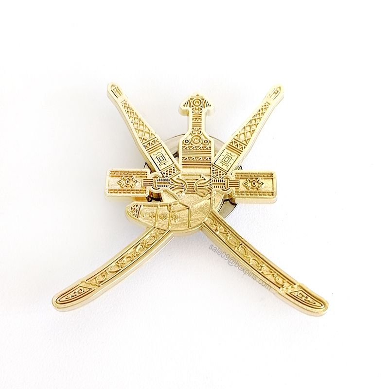 Casting Zinc Alloy Metal Gold Oman Symbol Magnetic Badges