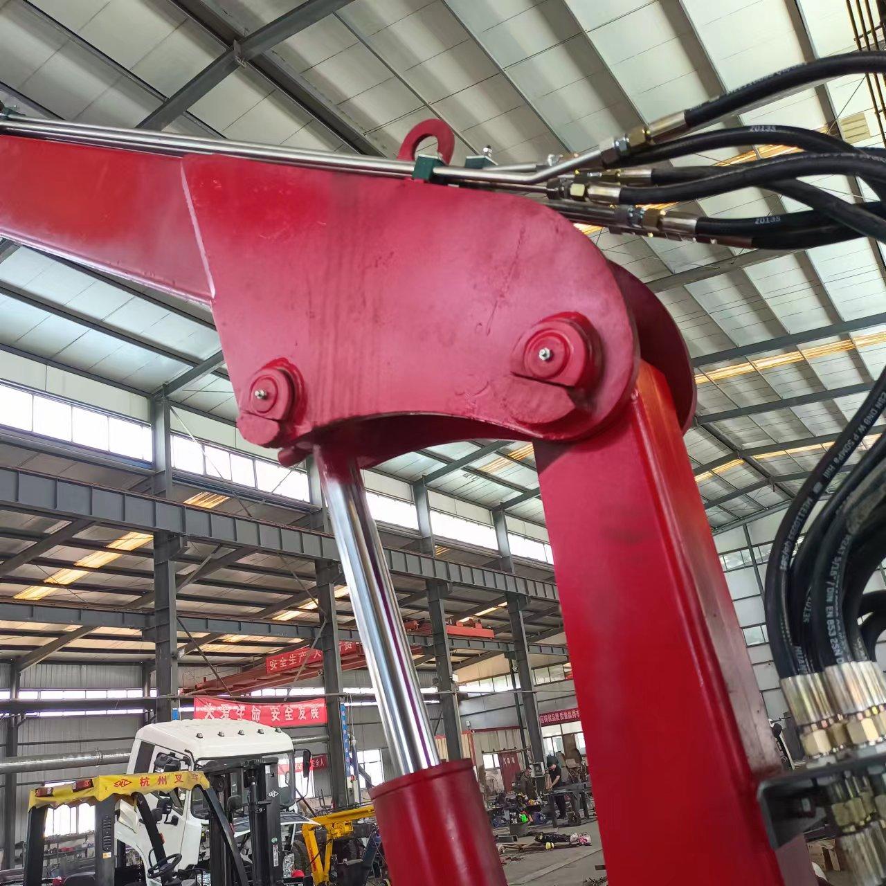 China made loader excavator rotary stone grab wood grab machine ...