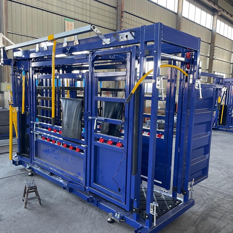 New Steel Portable Gate Cattle Squeeze Chute Galvanized with Scale ...