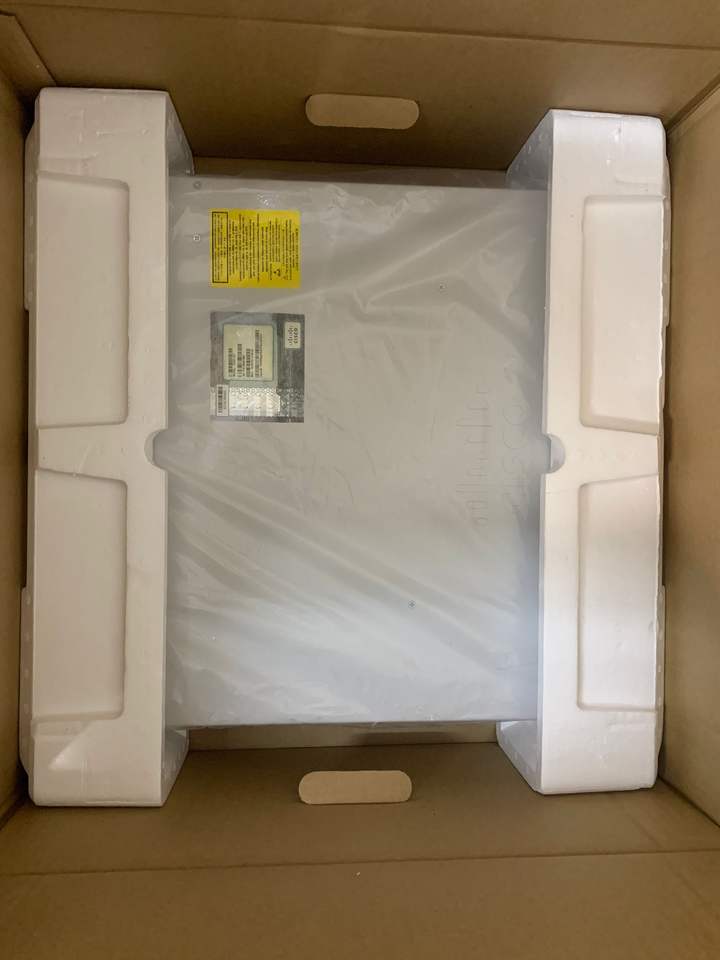 C9300-24P-E Catalyst 9300 Network Essentials 24 X 10/100/1000 (PoE+ ...