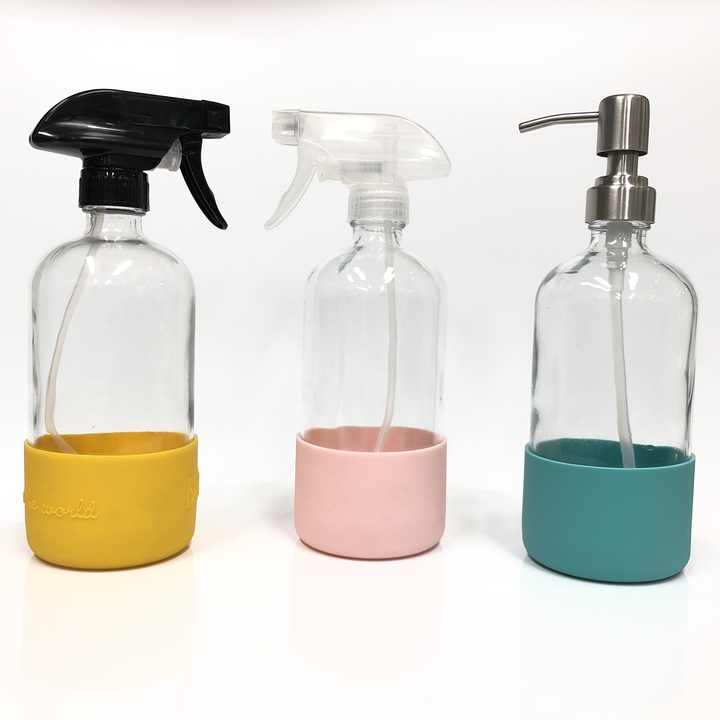 16oz Clear Boston Round Glass Spray Bottle with Silicone Sleeve