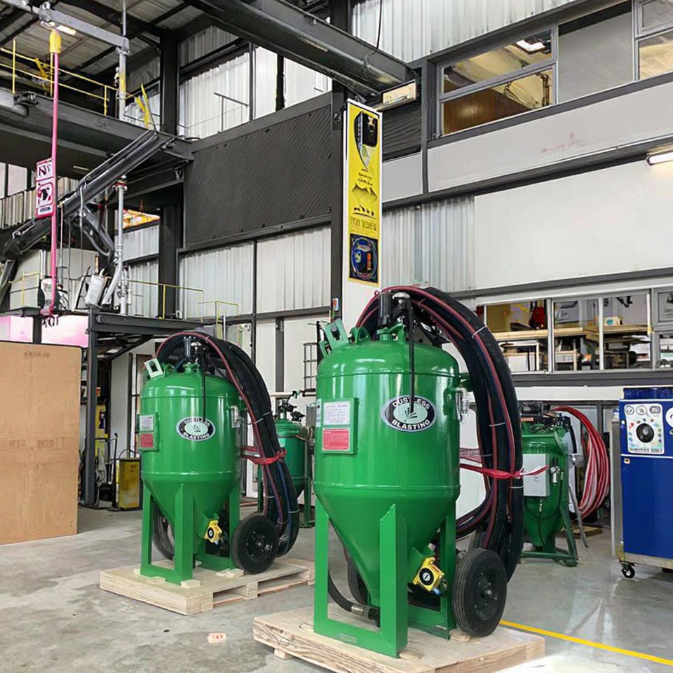 Dustless Blaster DB800: Arenadora automática para decapado, 5 años garantía
