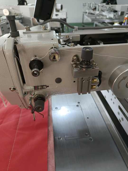 LVBU Big Size Pattern Sewing Machine - High-Speed & Accurate