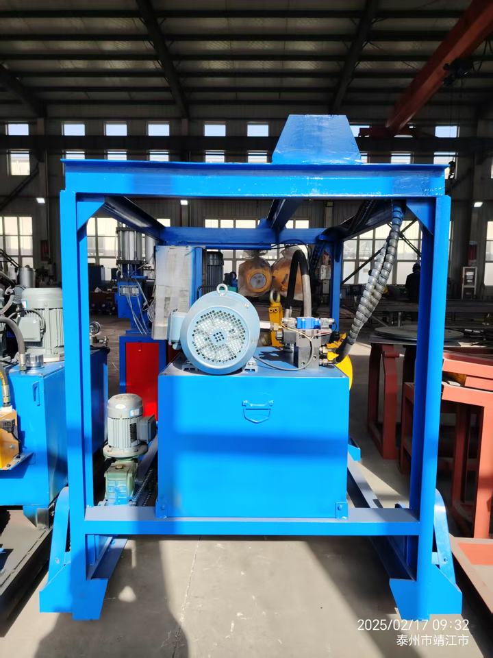 Rebar Tension Relief Feature Round Concrete Pipe Production Line ...