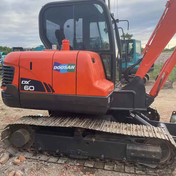 Second-hand Doosan DX60 Excavator - High Efficiency & Durability
