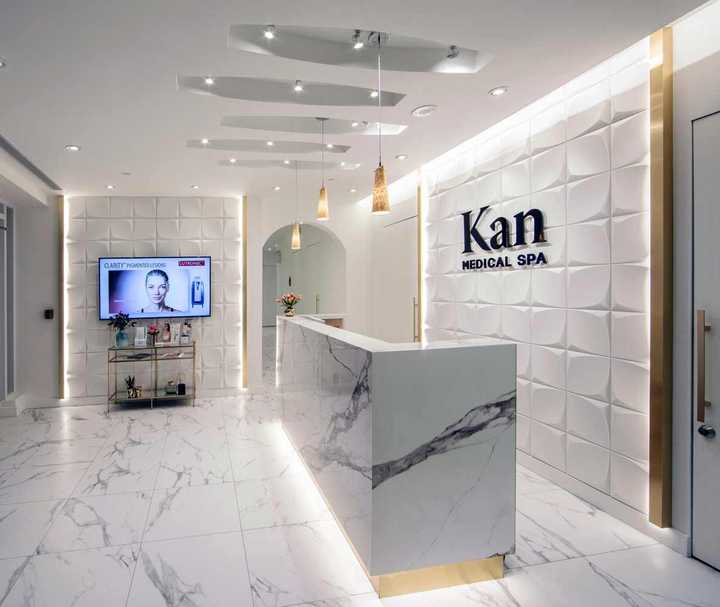 Beauty Store Design Medical Spa Shelving Luxury Spa Display Case With ...