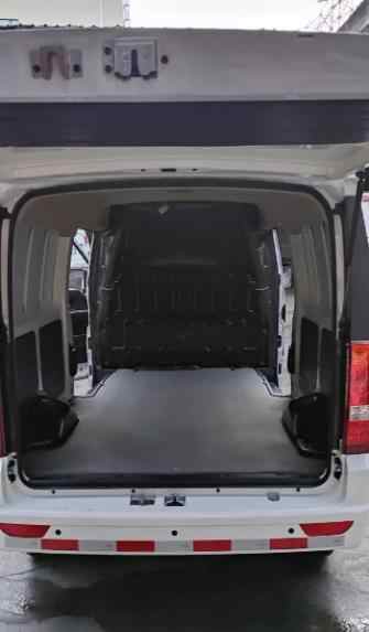 DFSK Electric Minivans 2022 EC35 - 300 Km Range Work Vans