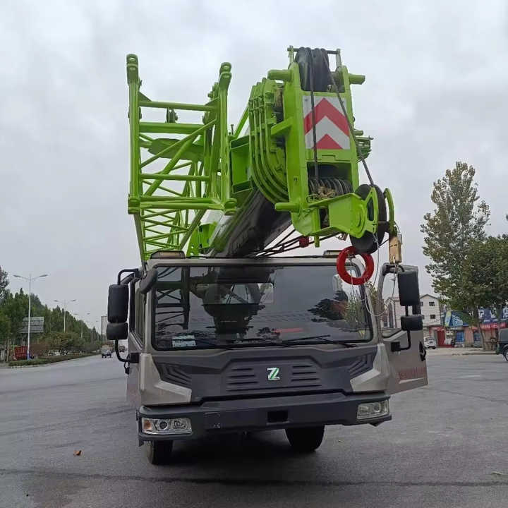 Zoomlion 25ton Truck Crane Ztc250 Mobile Crane Ztc250V in Stock ...
