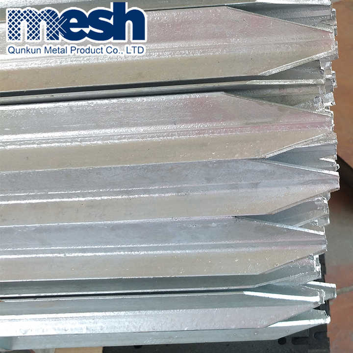 Heavy Galvanized Steel T-Bar Fence Posts for Farm & House