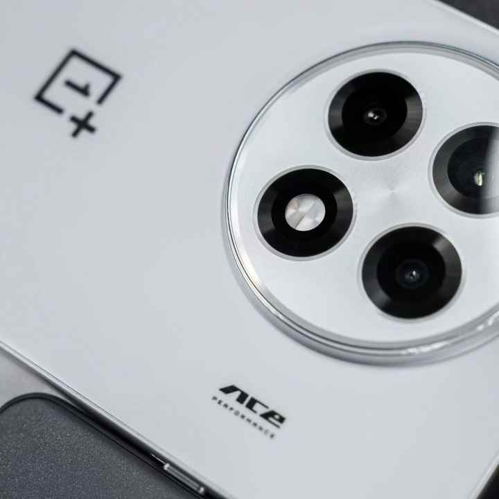 OnePlus Ace 5 Pro 5G Android Smartphone 6.78\" 120Hz Curved 1.5K 8T LTPO Display Snapdragon 8 ...