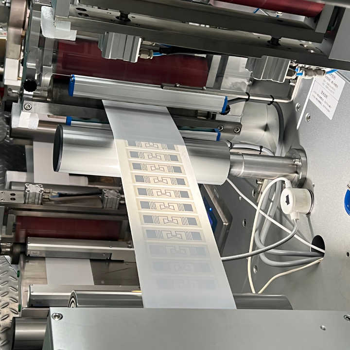 Cheap UHF RFID TAG 7014 - Smart Labels for Asset Tracking