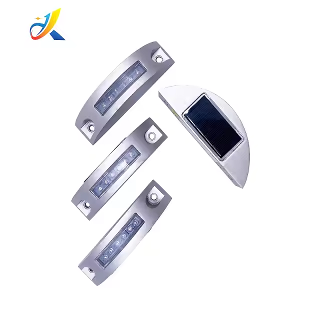 IP68 Rated Solar LED Surface Light with Flashing Effect and Aluminum ...
