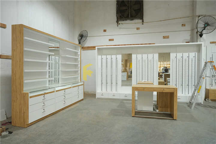 Optical Shop Interior Design - Elegant Display Solutions