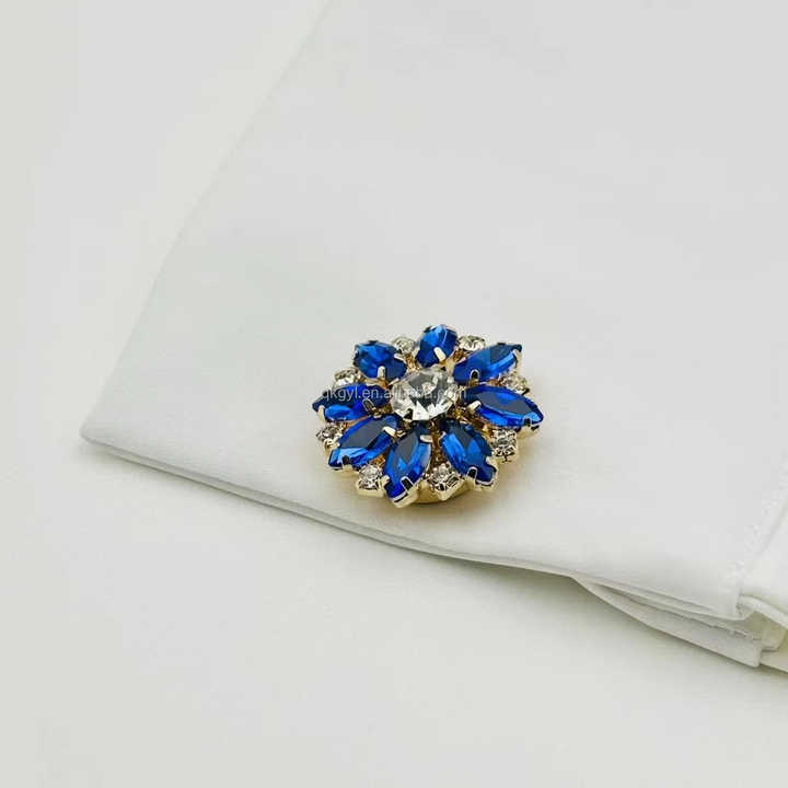 Customized High-quality Flower Shining Elegant Shirt Decorative Buttons ...