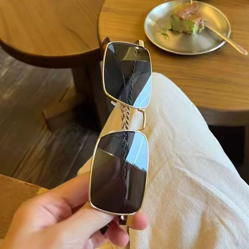 2025 New Style Personalized Sun Glasses - European-style Striped Square ...