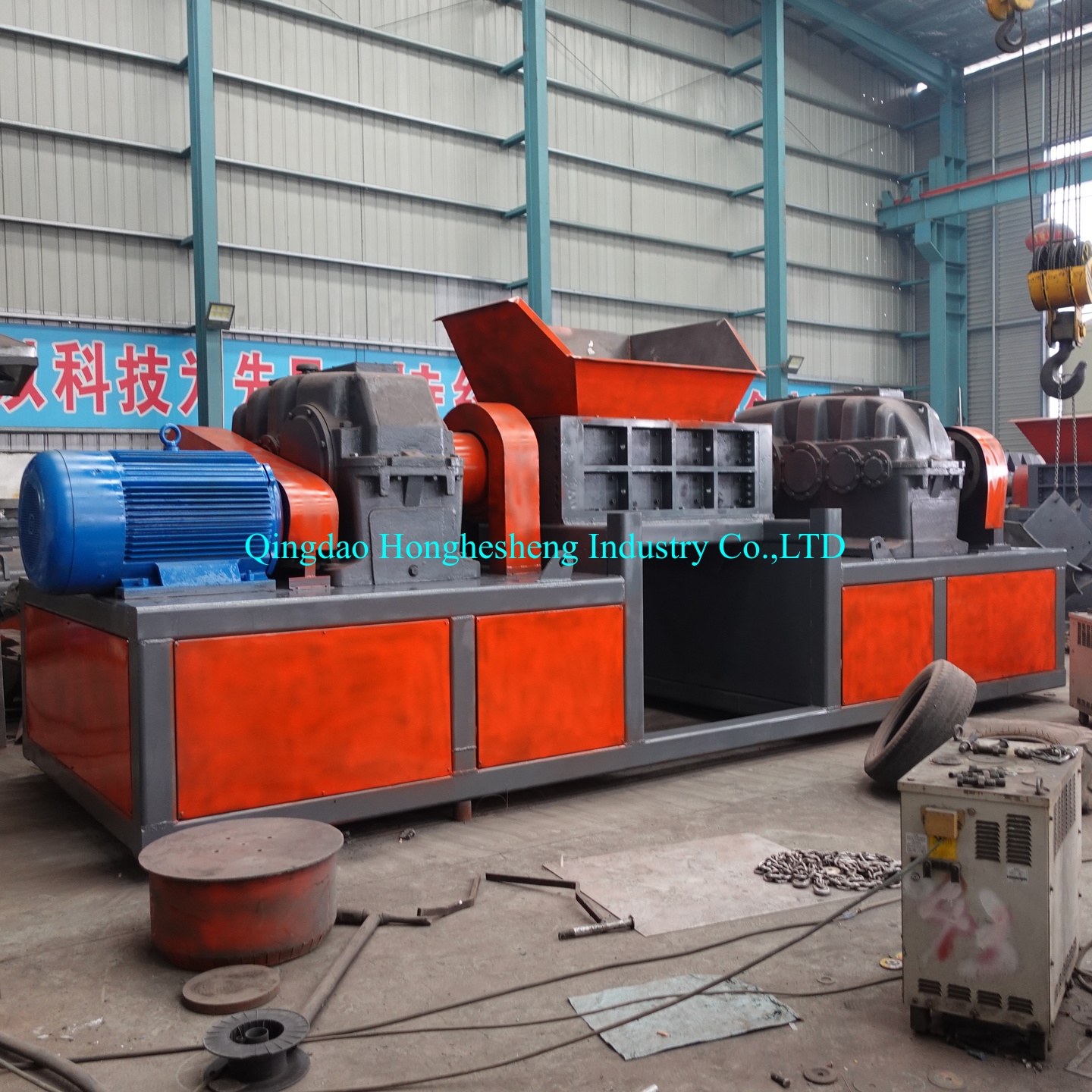 blade for shredder machine for to crush waste tires plastic products