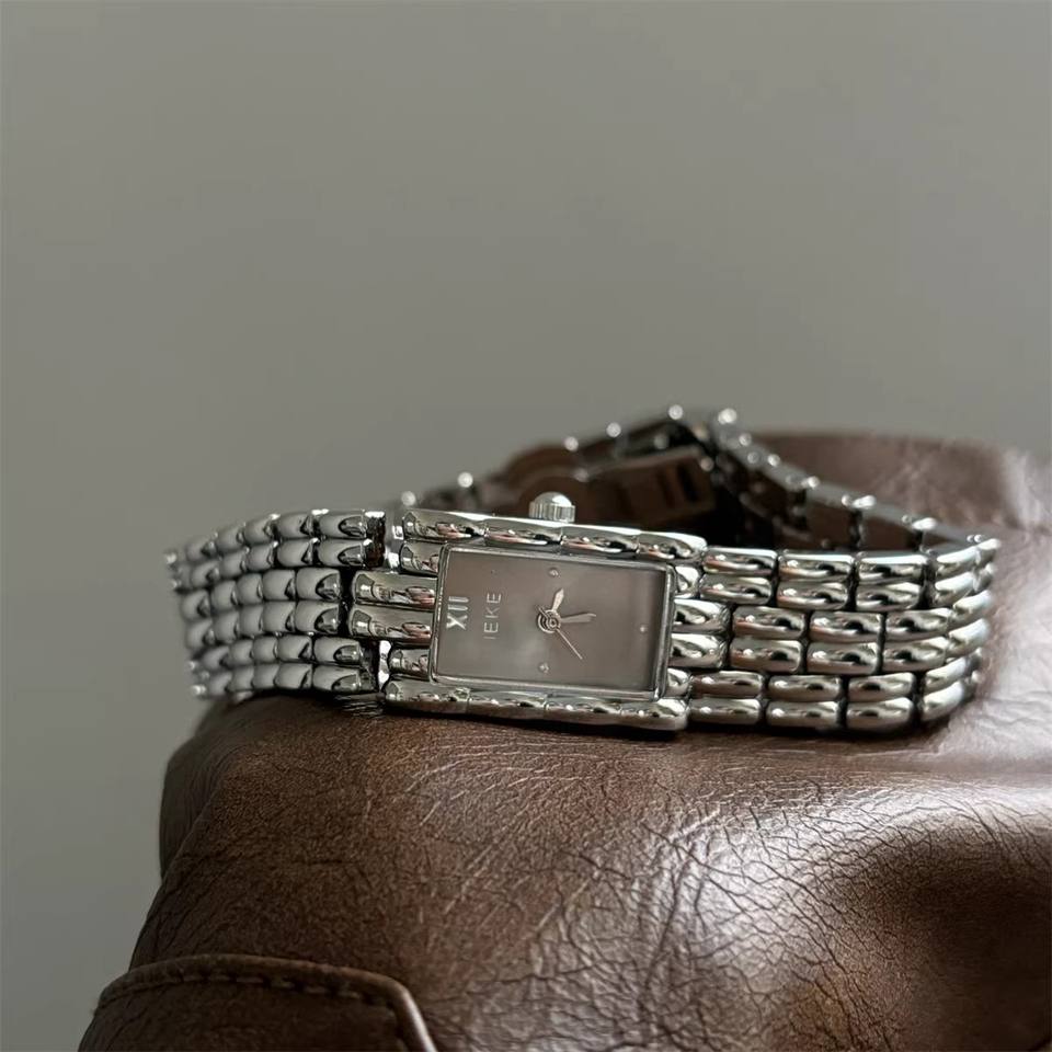 Vintage Quartz Watch for Women, Retro Rectangular Steel Strip, Simple ...