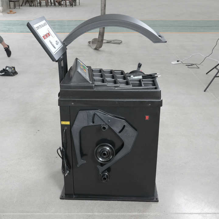 LCD Screen Wheel Balancer TC-90E With Laser Location Fully Automatic ...