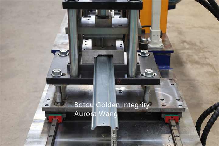 Slat Roller Shutter Making Machine - High Productivity
