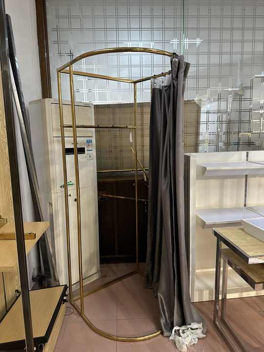 Modern Luxury Dressing Rooms for Clothes Retail Shops