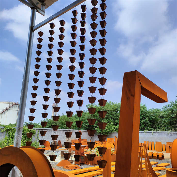 Corten Steel Rain Chains - Stylish Garden Decor Solutions