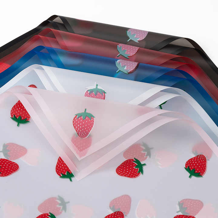 Simple Fashionable Strawberry Print Pattern Translucent Bouquet Gift ...