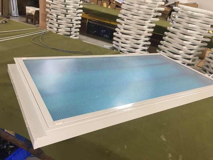 T8 Prismatic Linear Fluorescent Fitting 4x40w - LED Lighting