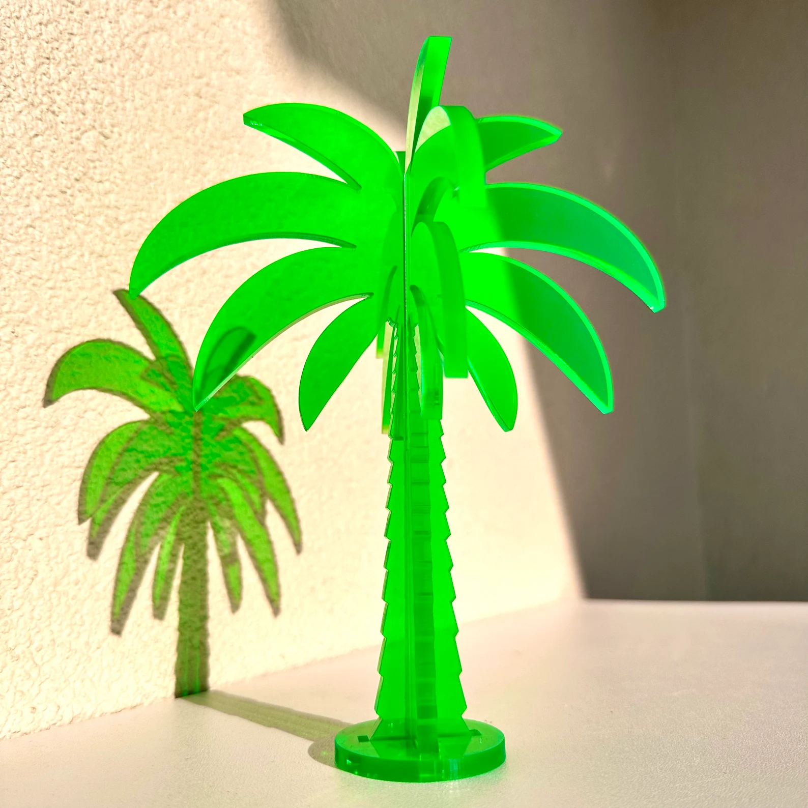 How to Choose the Best Acrylic Palm Tree for Your Decor