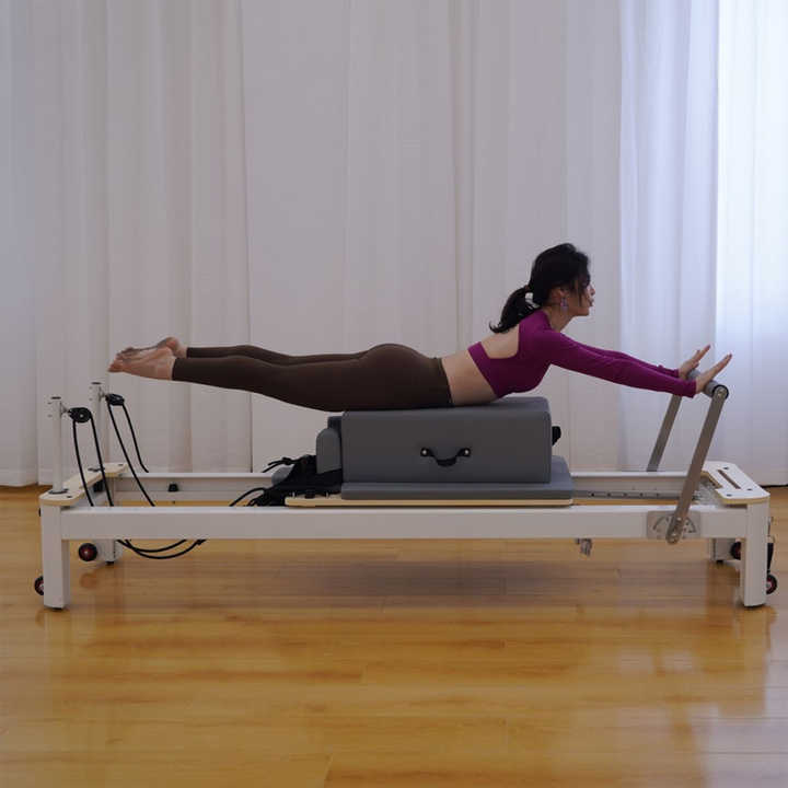 Aluminum Pilates Reformer Machine Portable Pilates Studio Exercise ...