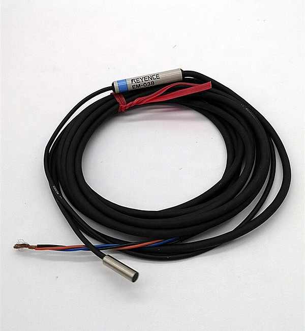Keyence Em-038 Proximity Sensors With In-cable Amplifiers F3.8,Npn New ...