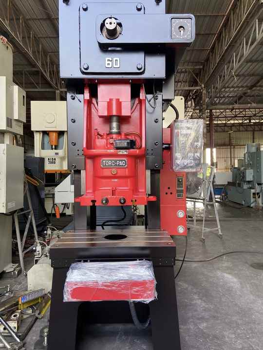 Heavy Duty Punch Press 60 Ton Hydraulic Metal Stamping Machine with ...