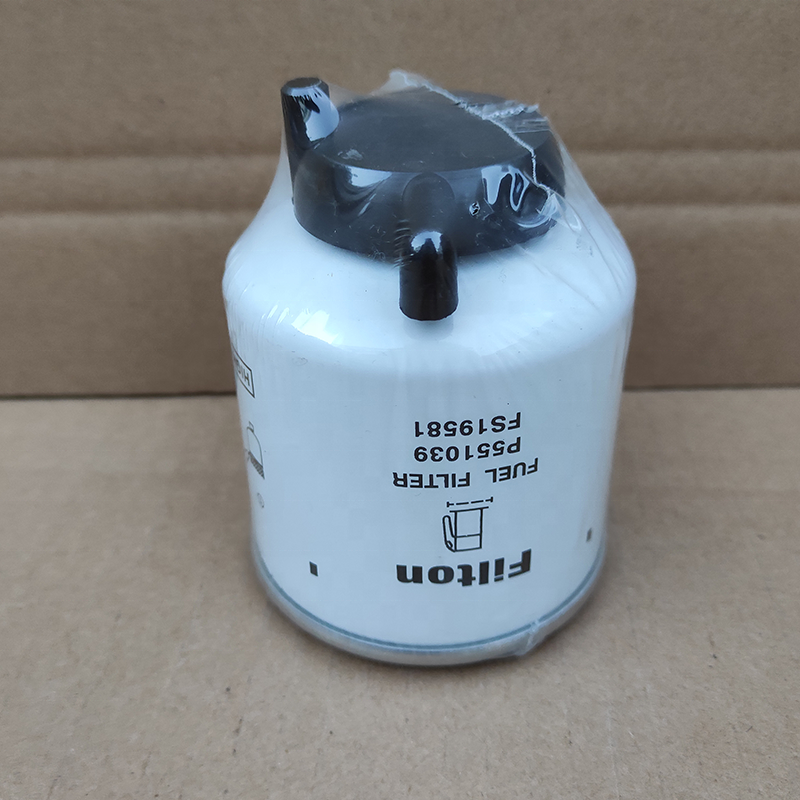 Fuel Water Separator P551039 6667352 84565907 87036043 87036044 ...
