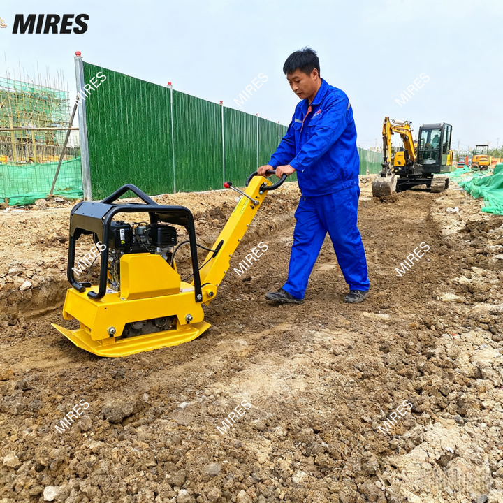 Construction Foundation Walk-Behind Plate Compactor Water Cooling ...