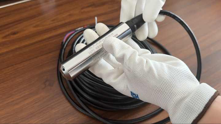 4-20ma Diesel Fuel Tank Level Probe Sensor - HCCK Water Level Indicator