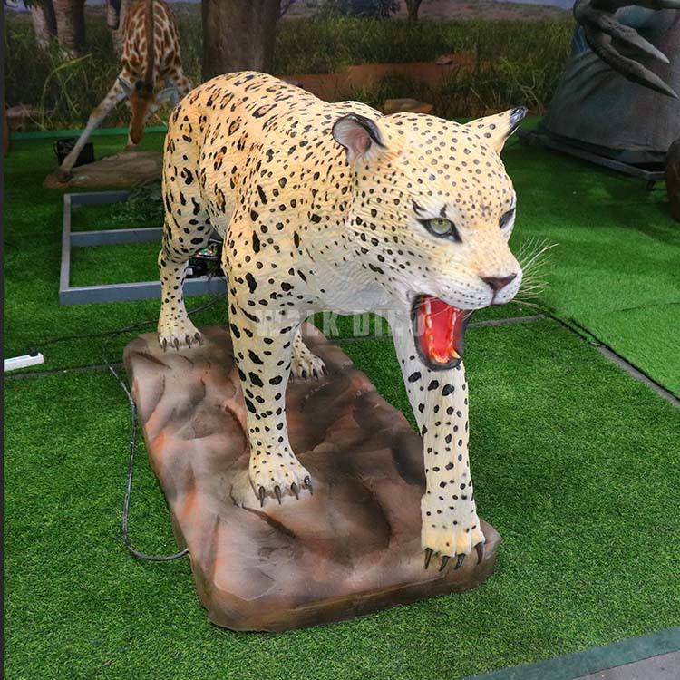 Life-Size Realistic Animatronic Leopard Metal Structure Moving Animal ...
