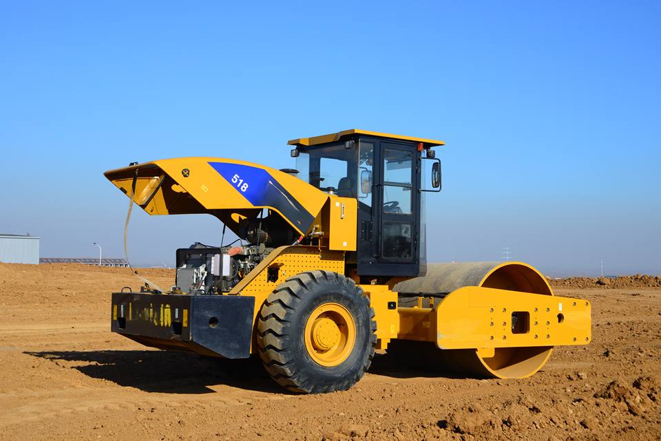 Brand New SEM518 Vibratory Roller Tractor Towed Vibratory Roller and ...