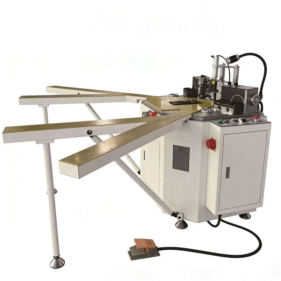 Heavy-Duty High-Efficiency Corner Joining Machine for Aluminum Door ...