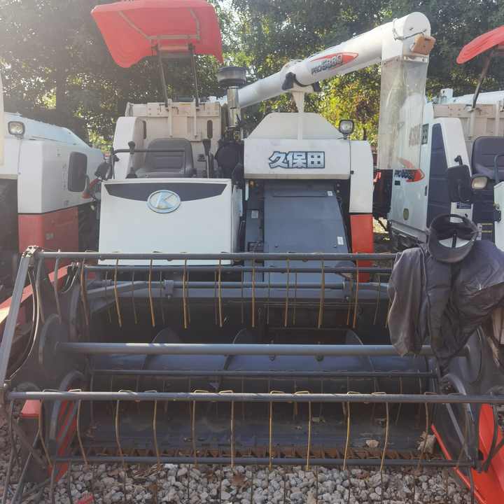 Multifunction Used Second Hand Kubota 4LZ-2.5 PRO688Q Combine Harvester ...
