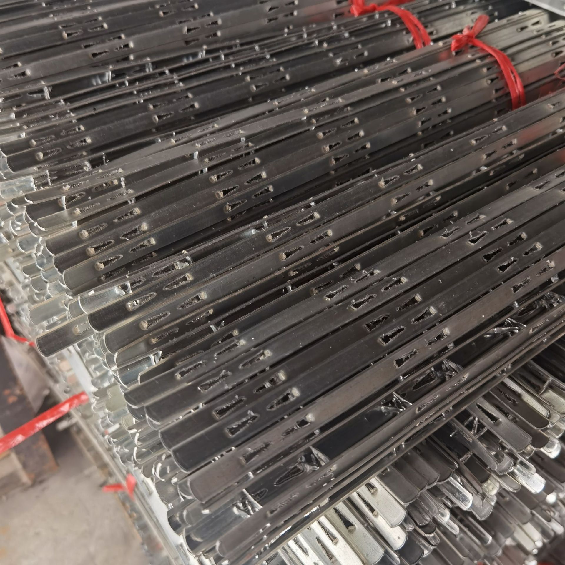 Sofa anti-nail strips Suitable for sofa bottoming and edge-sealing anti-nail strips