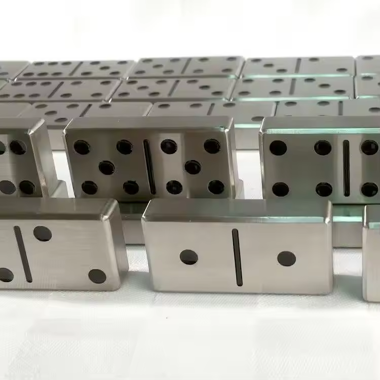 Custom Stainless Steel Titanium Aluminum Double 6 Metal Dominoes