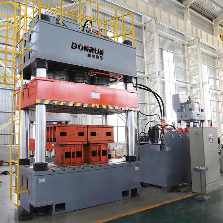 2000 Ton 4 Column Hydraulic Press Machine Manufacturer