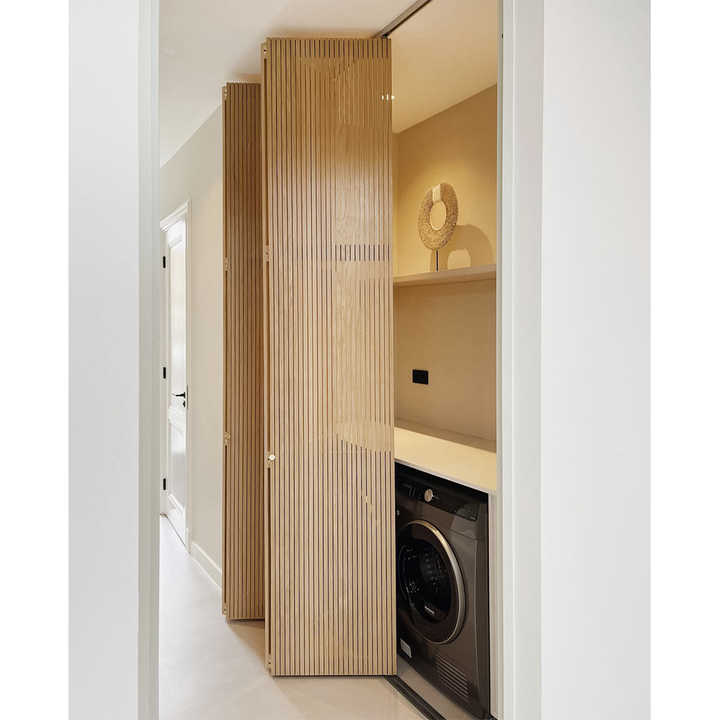Solid Wood Bifold Folding Doors for Interior Spaces - Customizable ODM