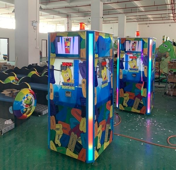 AMA Amusement Park Game Room Card Management System Ticket House Robot ...