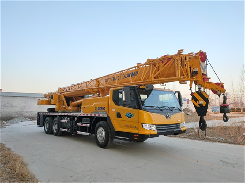 Xcmg Official Manufacturer 47.8m Telescopic Boom Truck Crane Qy25kc 25 Ton Mobile Crane For Sale ...