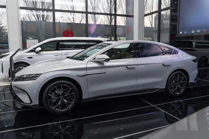 BYD Han Flagship Electric Smart Coupe Sedan 4WD 4WD Sport Long Range ...