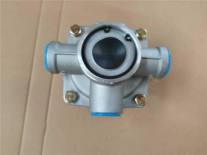 Sinotruk Heavy Truck Parts - Differential Relay Valve DZ9112360047