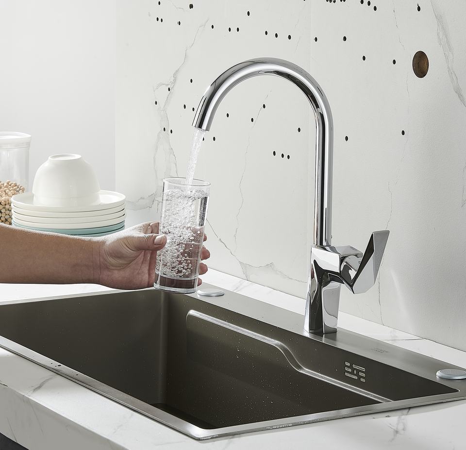 Single Handle Touchless Metered Deck Mounted Kitchen Faucet with High ...