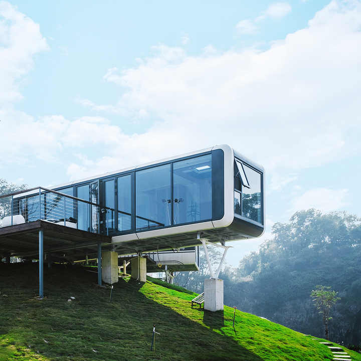 Space Capsule House - Eco-Friendly, High-Quality Villa