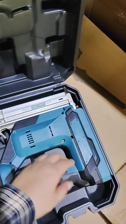 Framing Cordless Electric Nail Gun with Battery - PROFESSIONAL ...