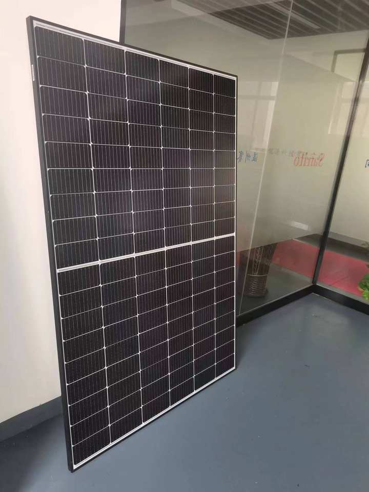 N-Type 430W 440W BIPV Solar Modules 20.4% Efficiency Bifacial All Black ...